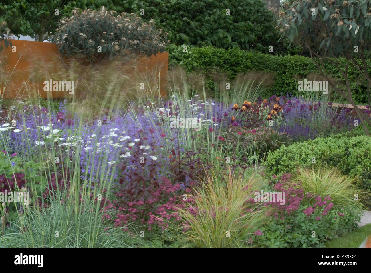 Daily telegraph garden 2006 hi-res stock photography and images - Alamy