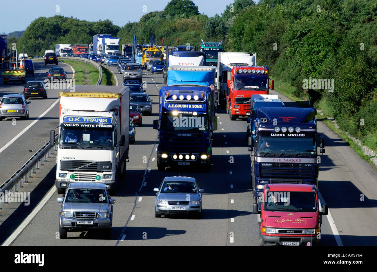 Lorry convoy uk hi-res stock photography and images - Alamy
