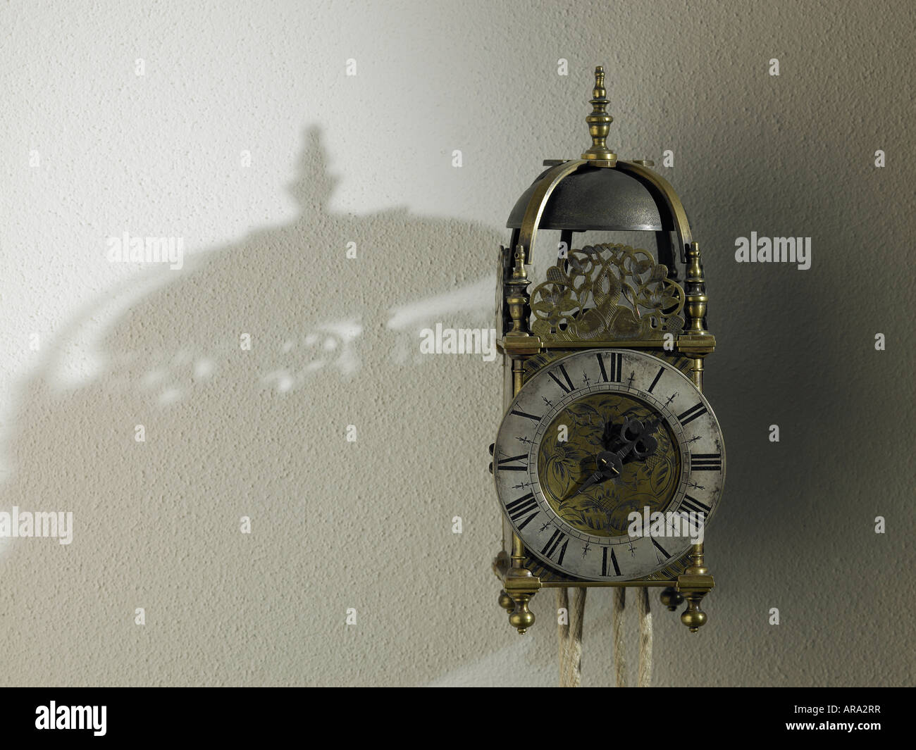 Clock making 17th century hi-res stock photography and images - Alamy