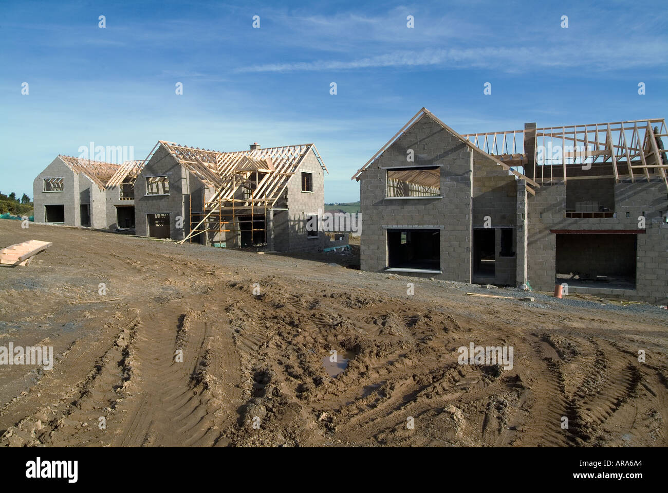 Unfinished houses ireland hi-res stock photography and images - Alamy