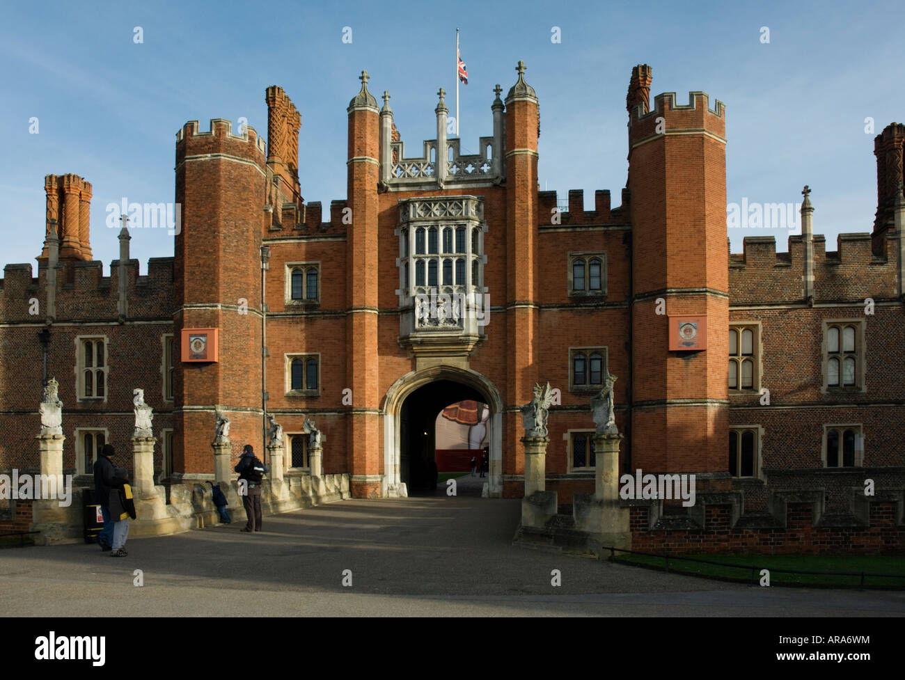 Main frontage Hampton Court Palace Stock Photo - Alamy