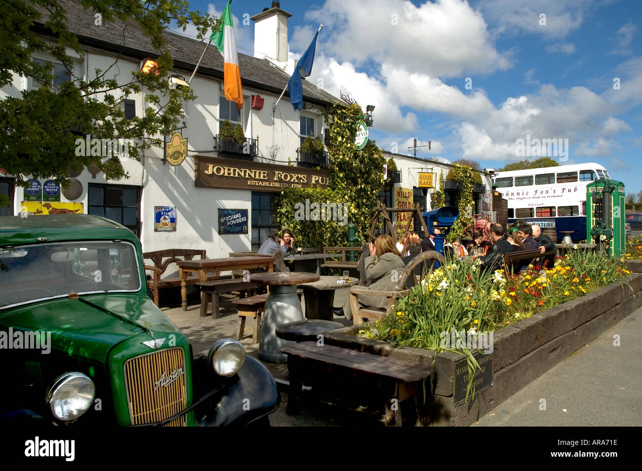 Johnny fox pub hi-res stock photography and images - Alamy