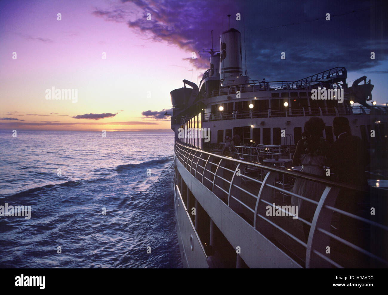 Cruise ship sailing sea passengers hi-res stock photography and images ...