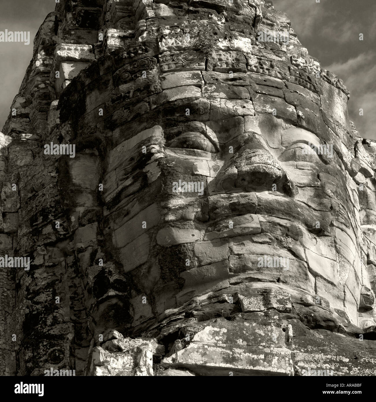 angkor wat face carving Stock Photo - Alamy