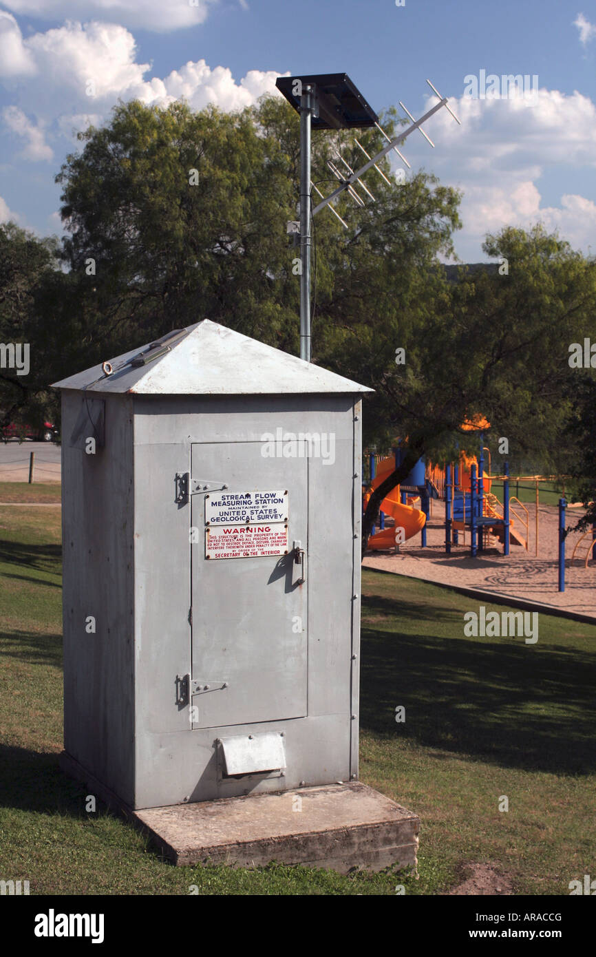 USGS solar powered stream flow measuring station - Guadalupe River ...
