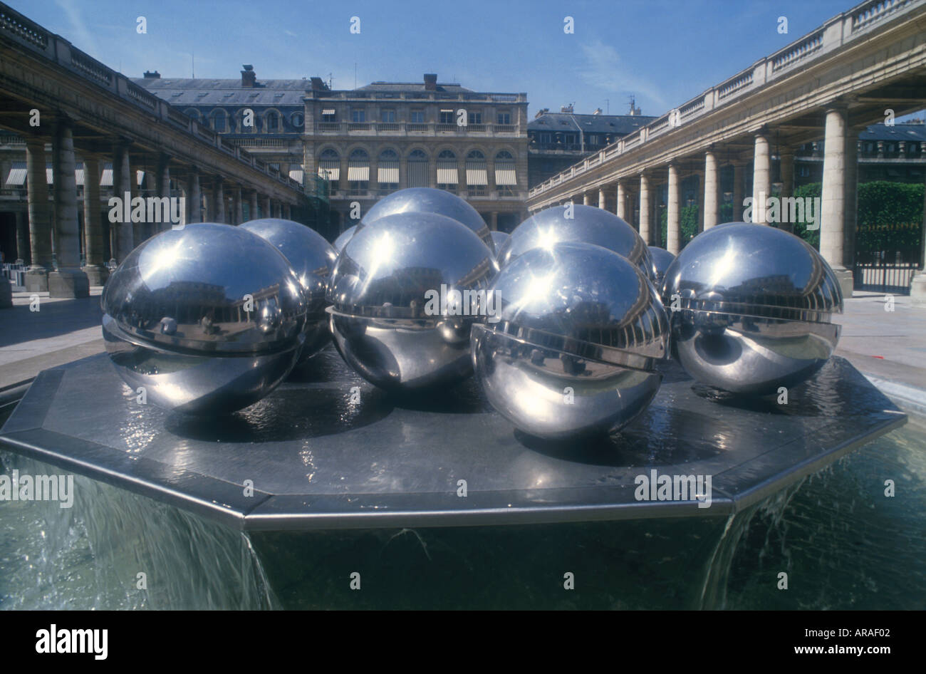 ball sculpture fountain by Pol Bury main courtyard column galleries ...