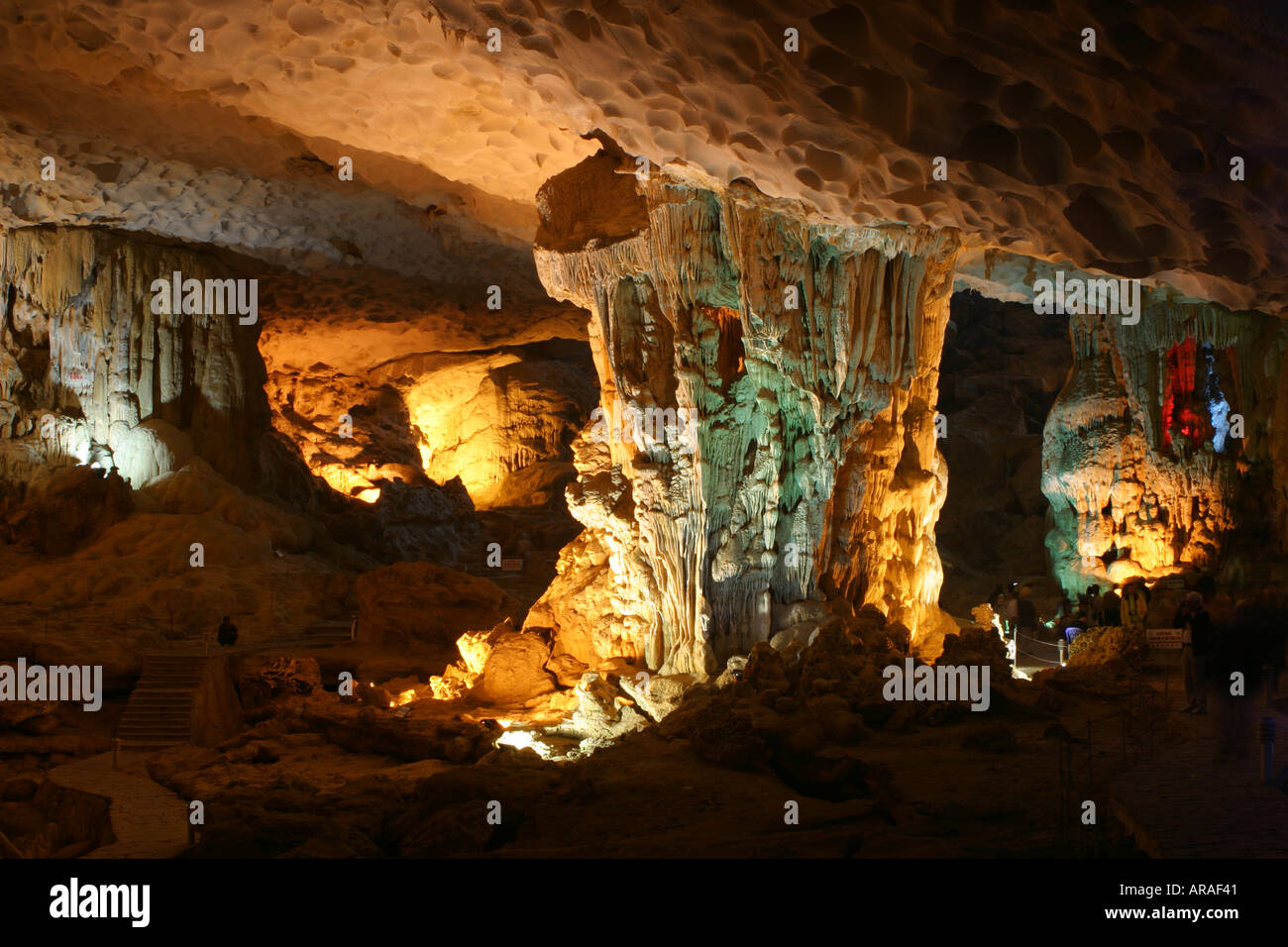 Hang Dau Go Cave Halong Bay Vietnam Stock Photo - Alamy