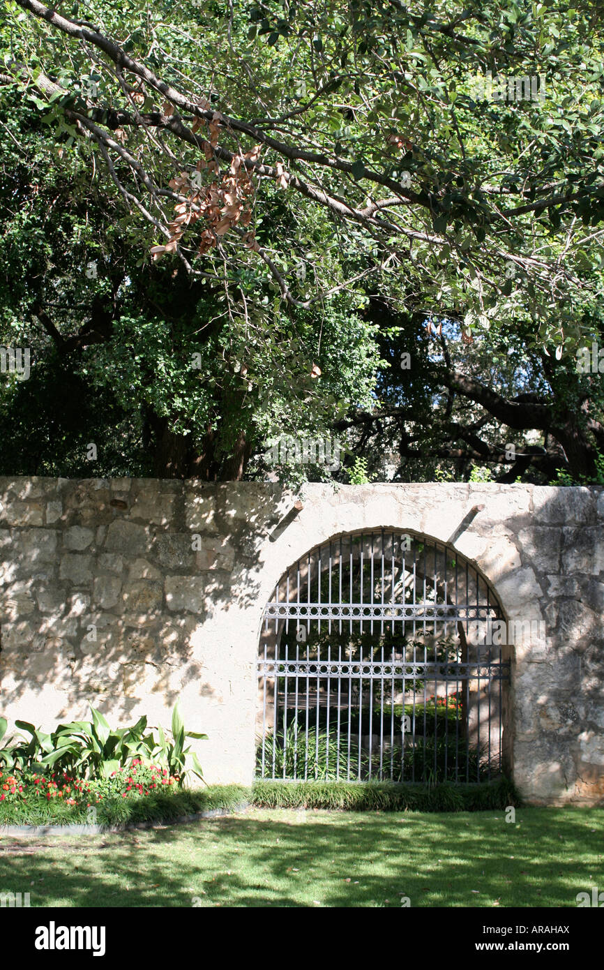 Portico wall, The Alamo Stock Photo - Alamy