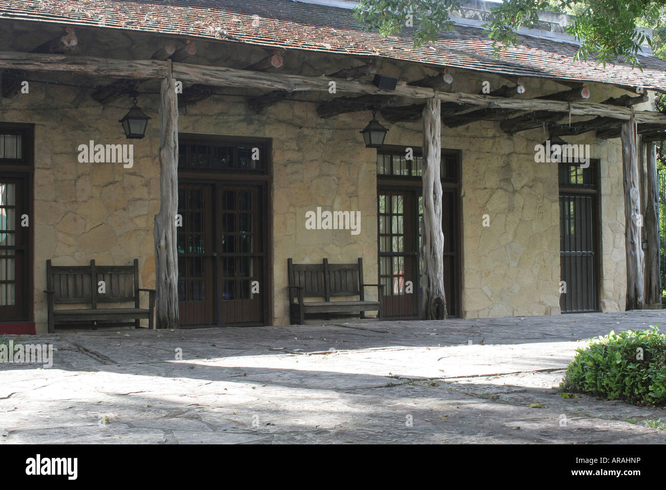 Veranda of building on grounds of The Alamo Stock Photo - Alamy