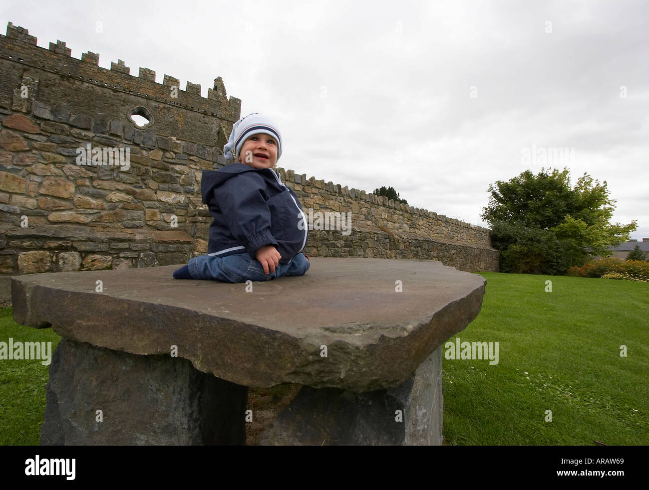 Children church ireland hi-res stock photography and images - Alamy