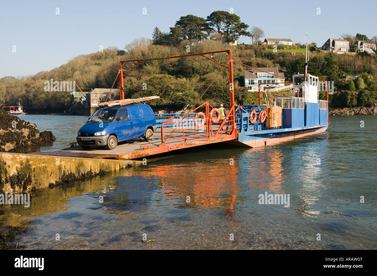 Bodinnick ferry hi-res stock photography and images - Alamy