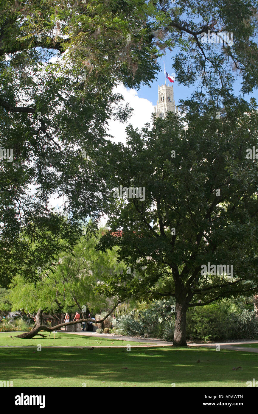 Park and grounds of The Alamo Stock Photo - Alamy