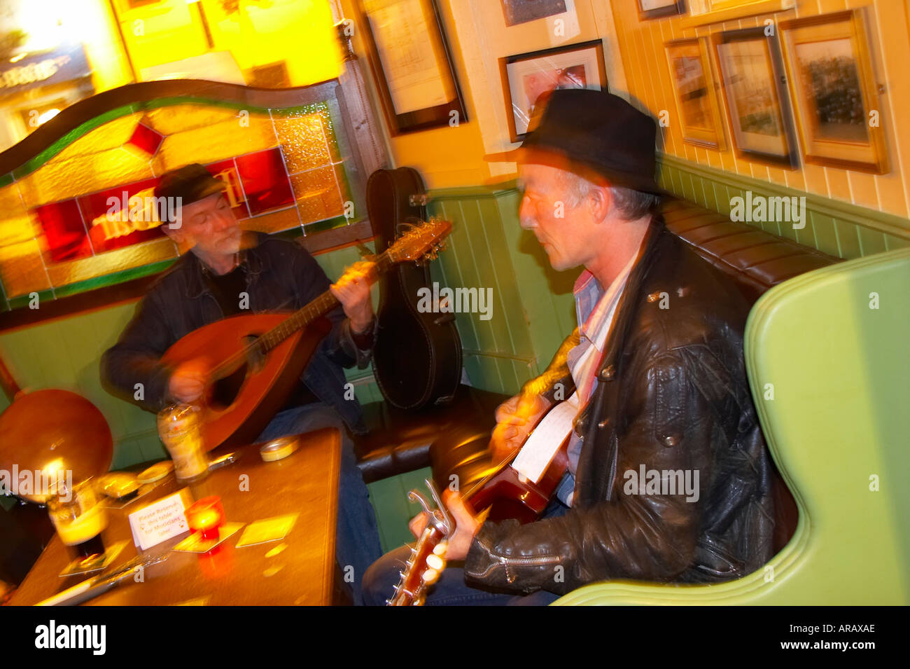 traditional Irish music Stock Photo - Alamy