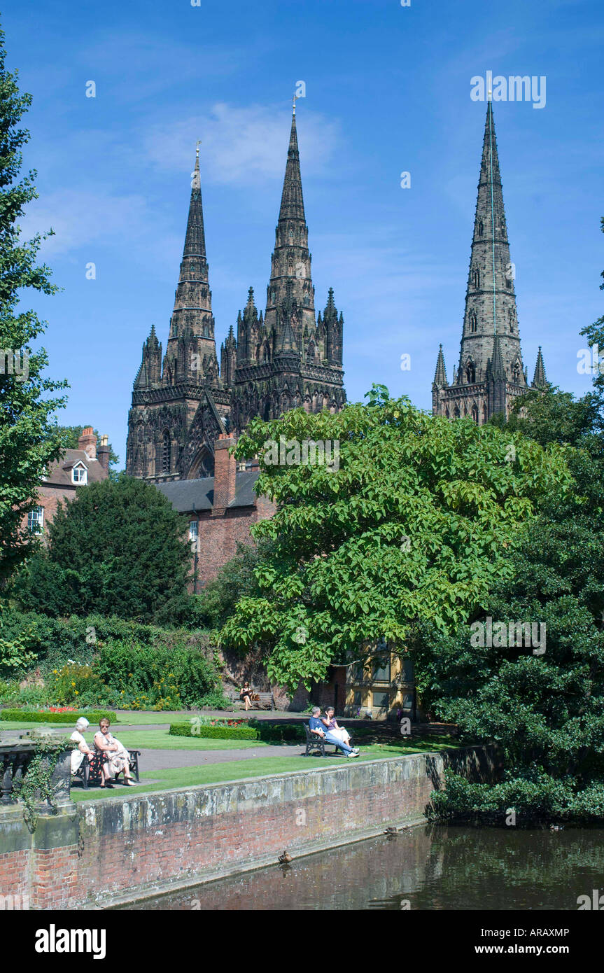 Lichfield Cathedral, Lichfield Staffordshire Stock Photo - Alamy