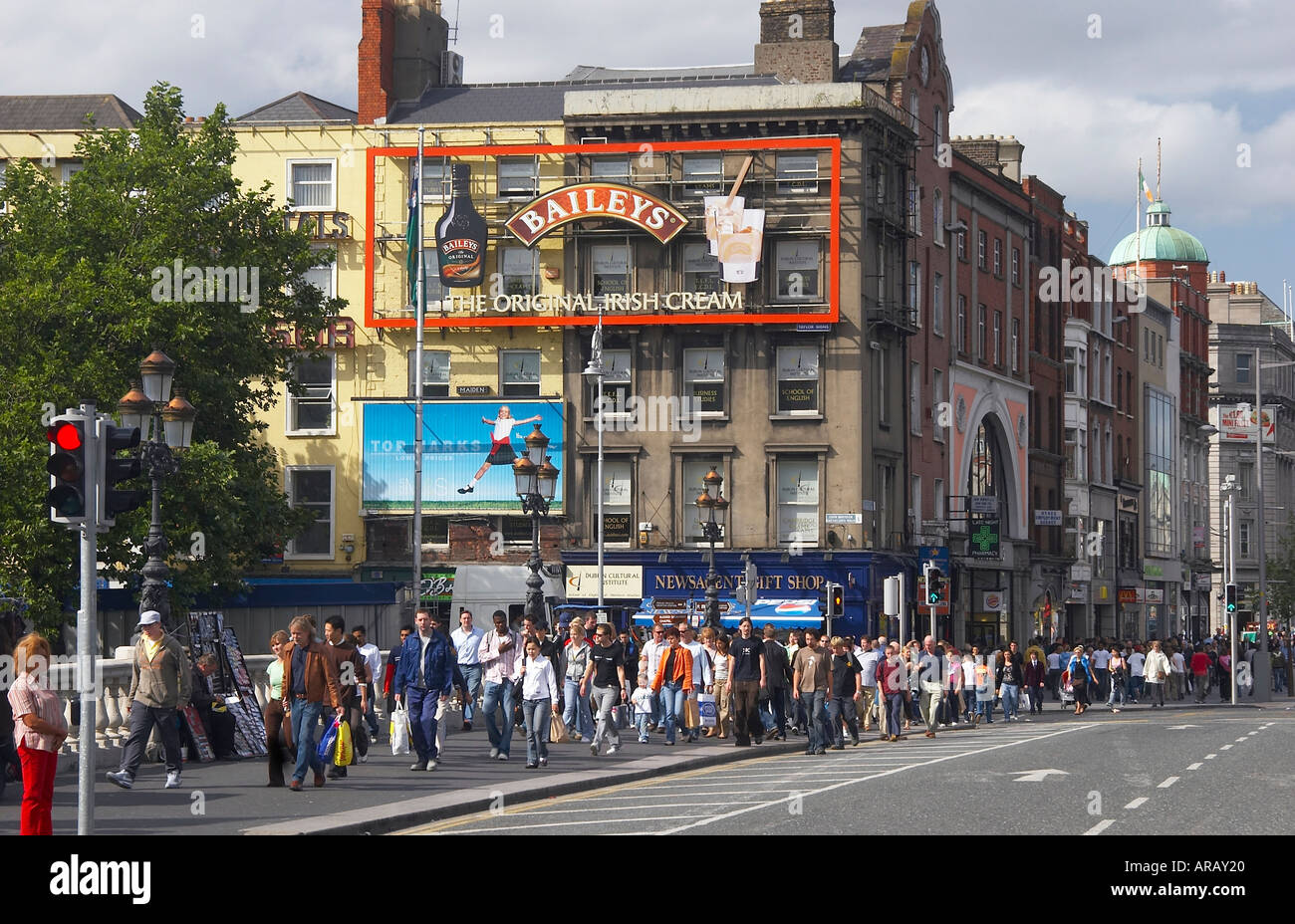 Humans of dublin hi-res stock photography and images - Alamy