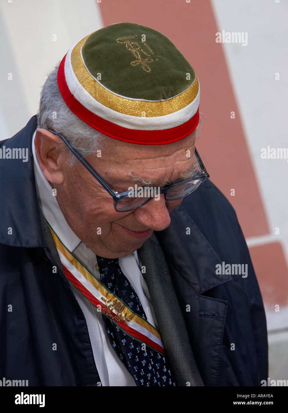 old man with cap Stock Photo - Alamy