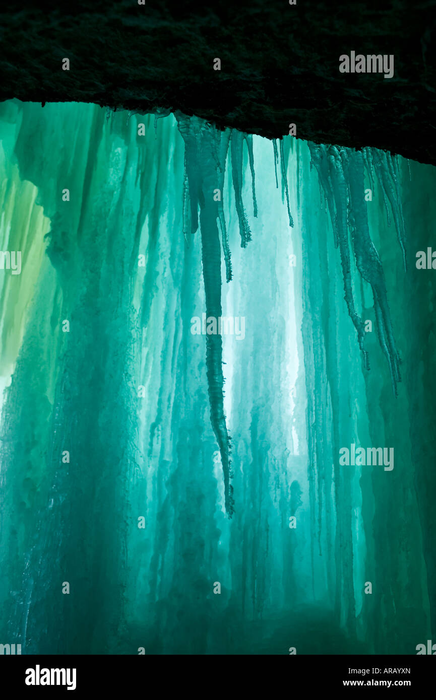 Minnehaha falls frozen hi-res stock photography and images - Alamy