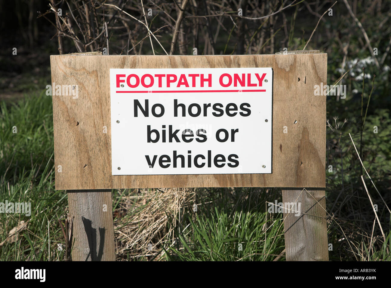 Footpath only sign close up no horses hi-res stock photography and ...