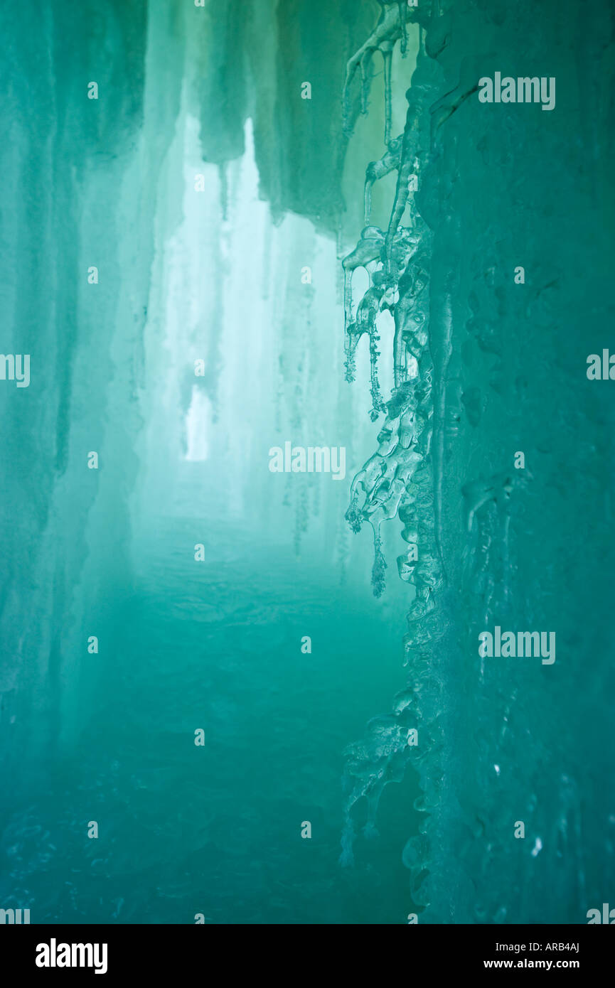 Minnehaha falls frozen hi-res stock photography and images - Alamy