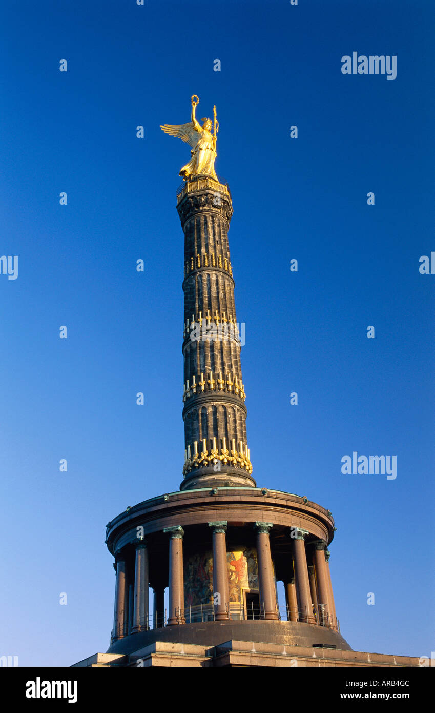 Germany berlin victory pillar hi-res stock photography and images - Alamy