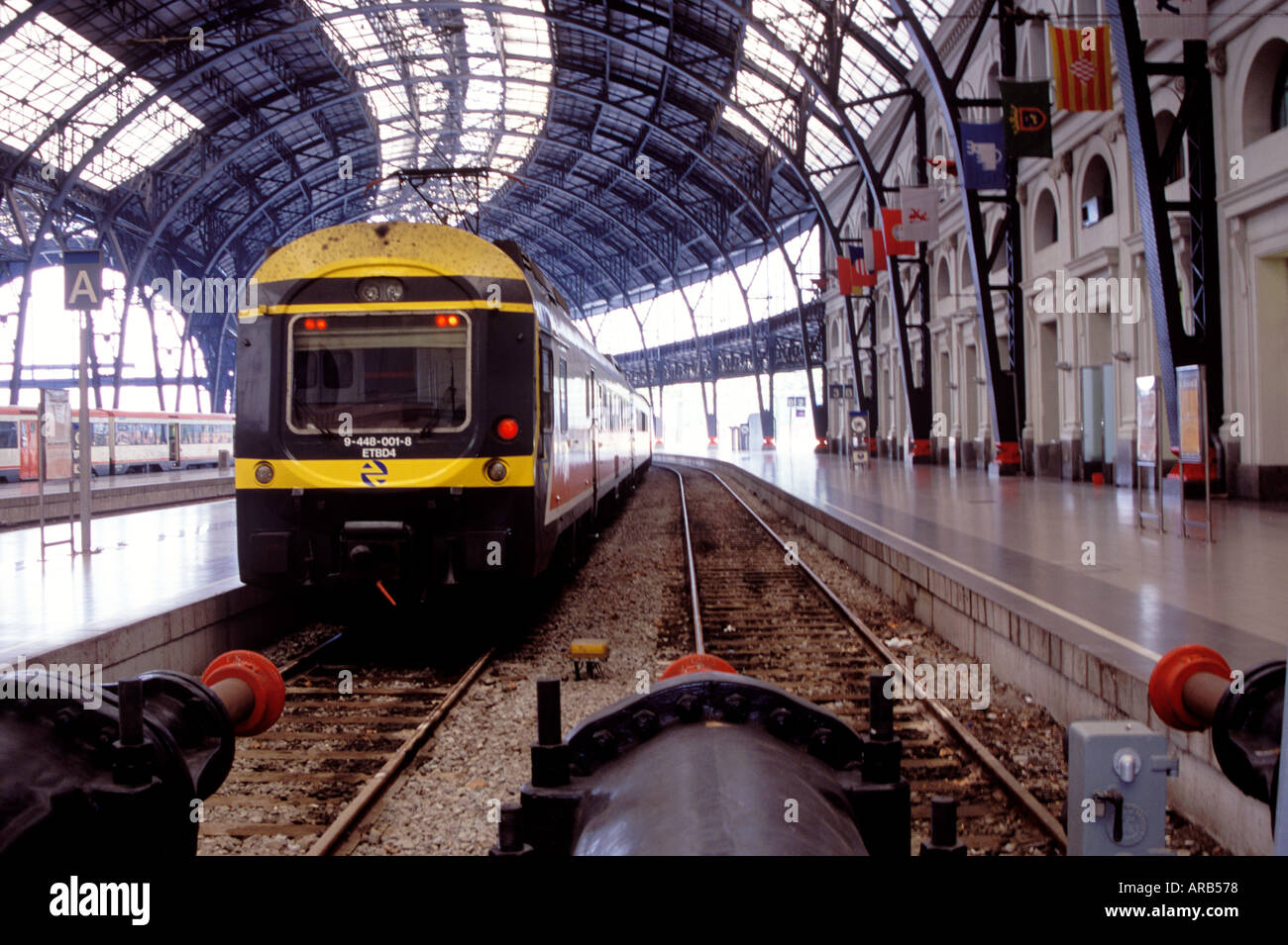 1920s train interior hi-res stock photography and images - Alamy