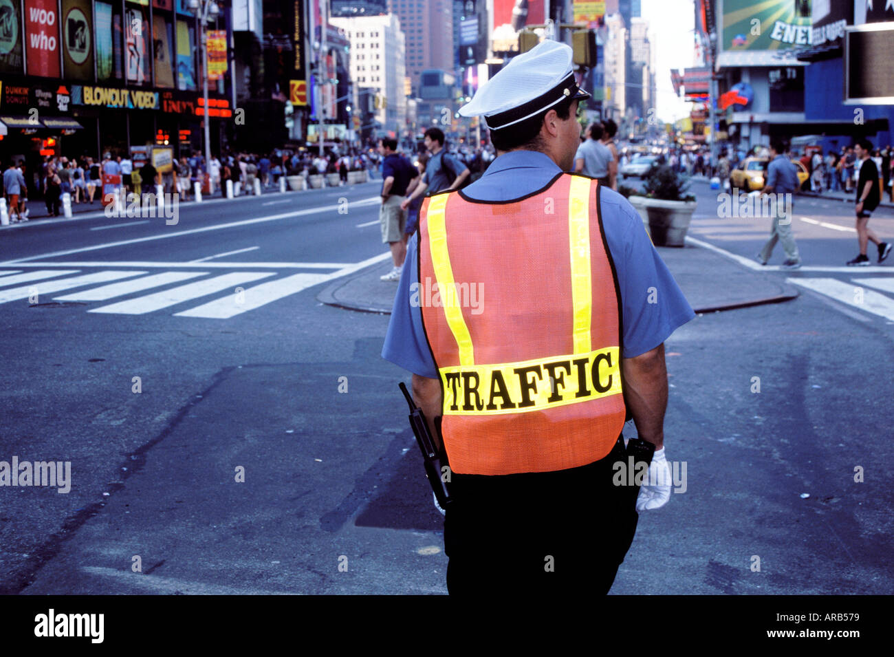 Traffic cop at intersection in new york hi-res stock photography and ...