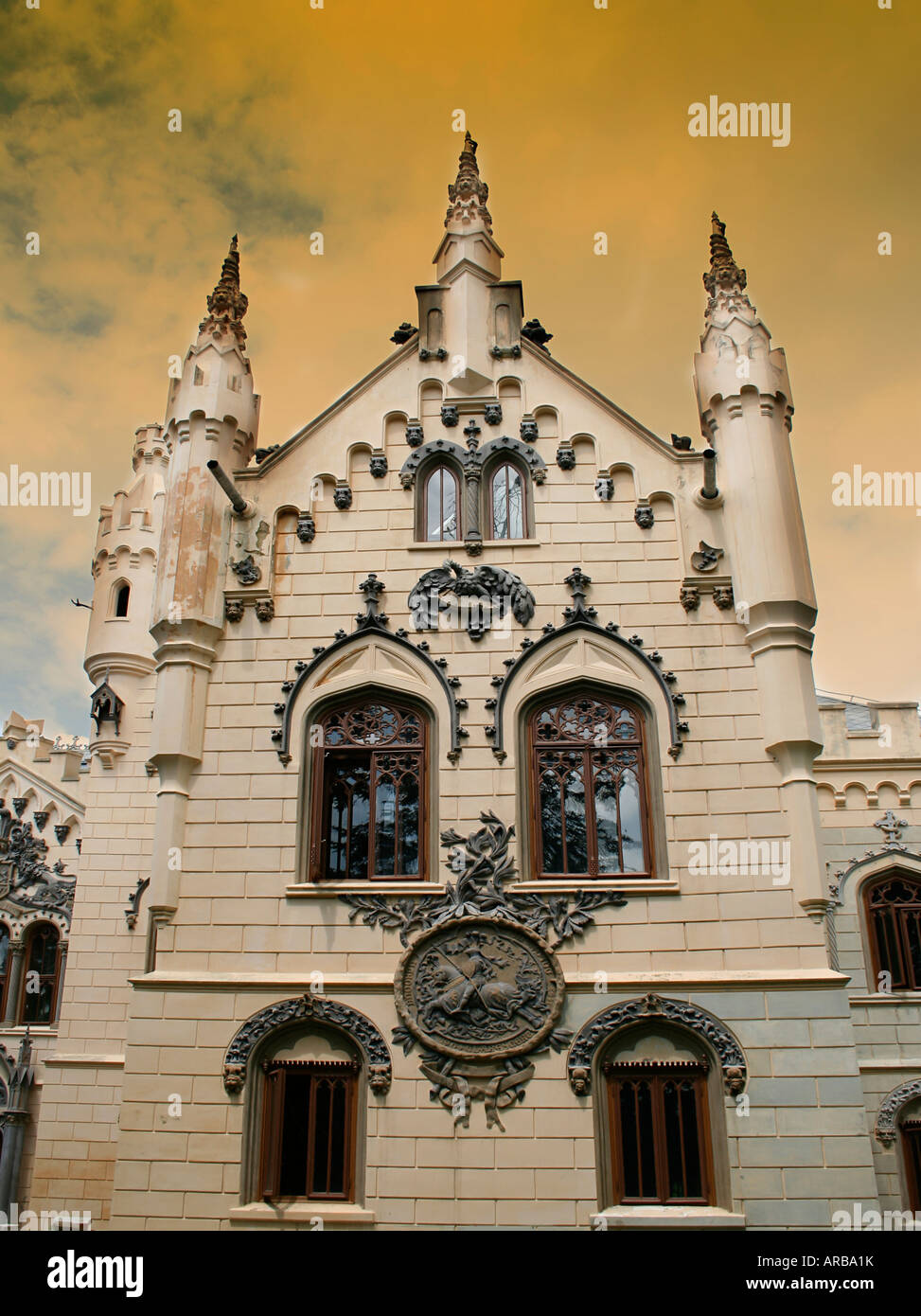 Palaces and mausoleums hi-res stock photography and images - Alamy