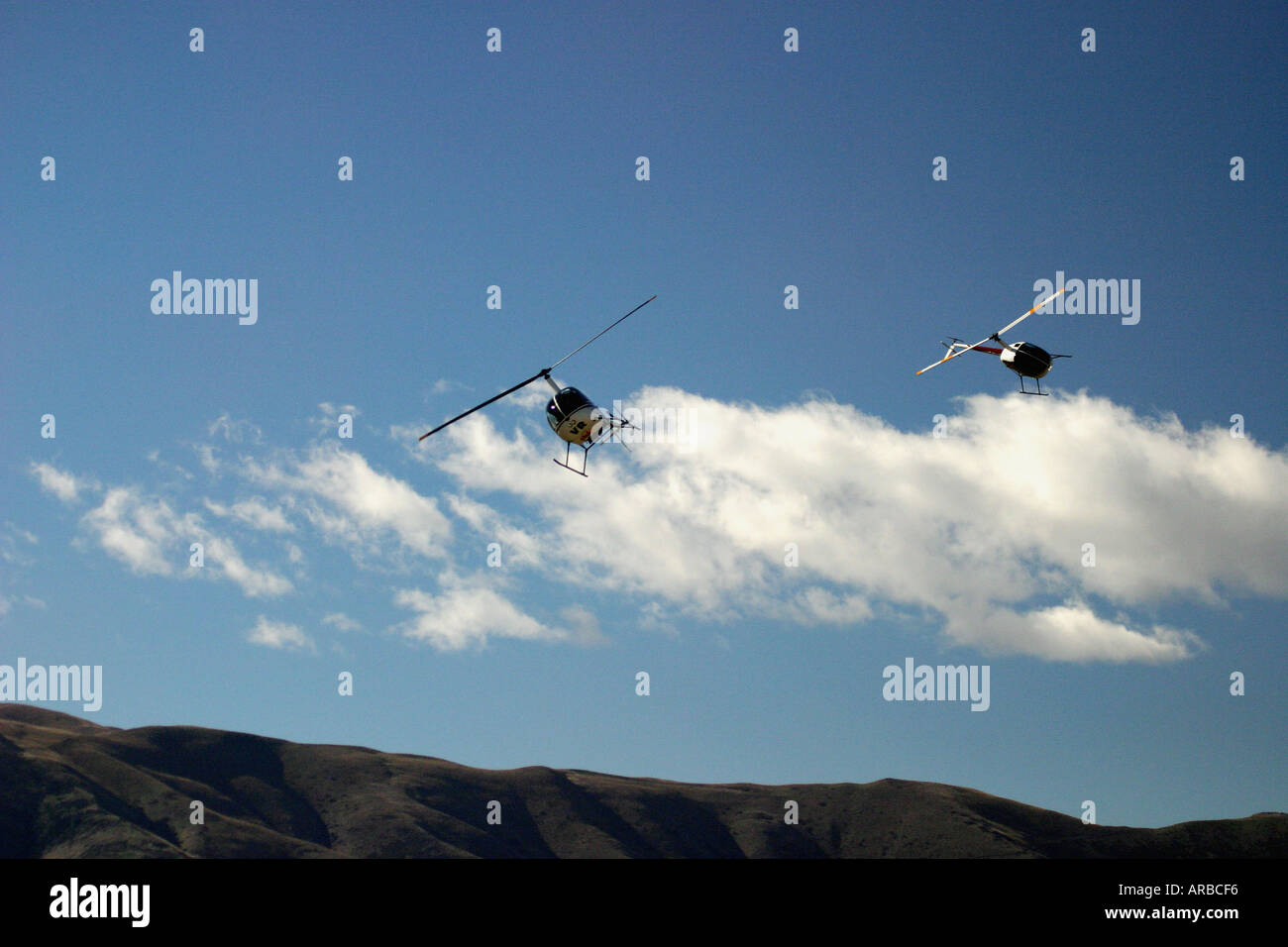 Robinson r22 helicopters hi-res stock photography and images - Alamy