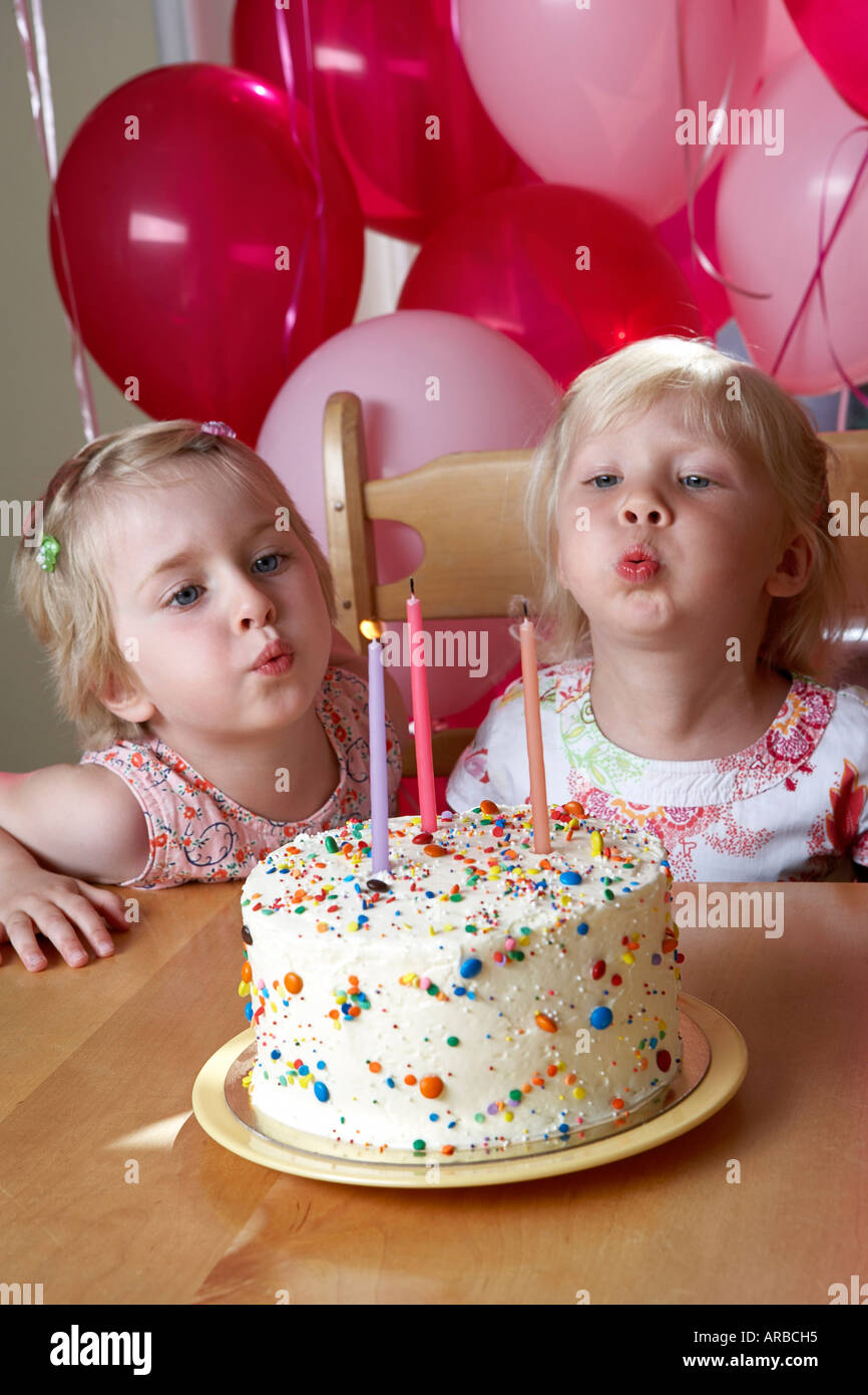 2 year old girl celebrating birthday hi-res stock photography and ...