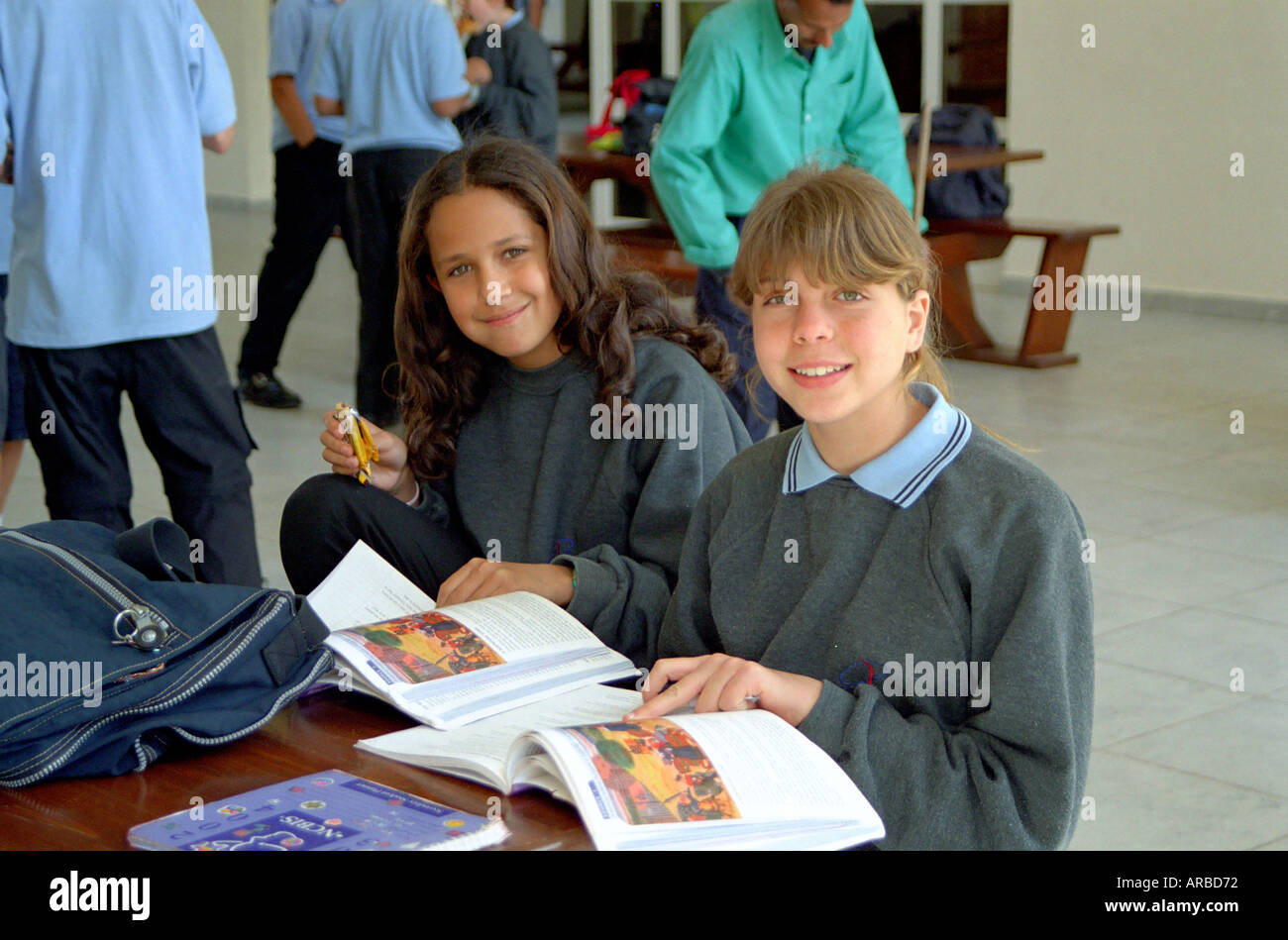 school girls in class Stock Photo - Alamy