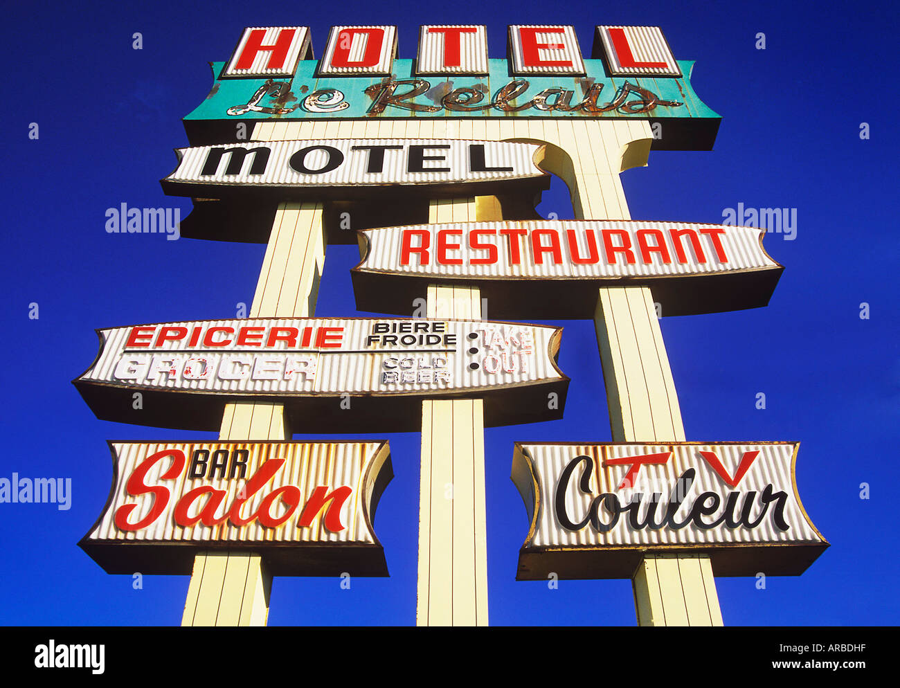 Looking at signs hi-res stock photography and images - Alamy