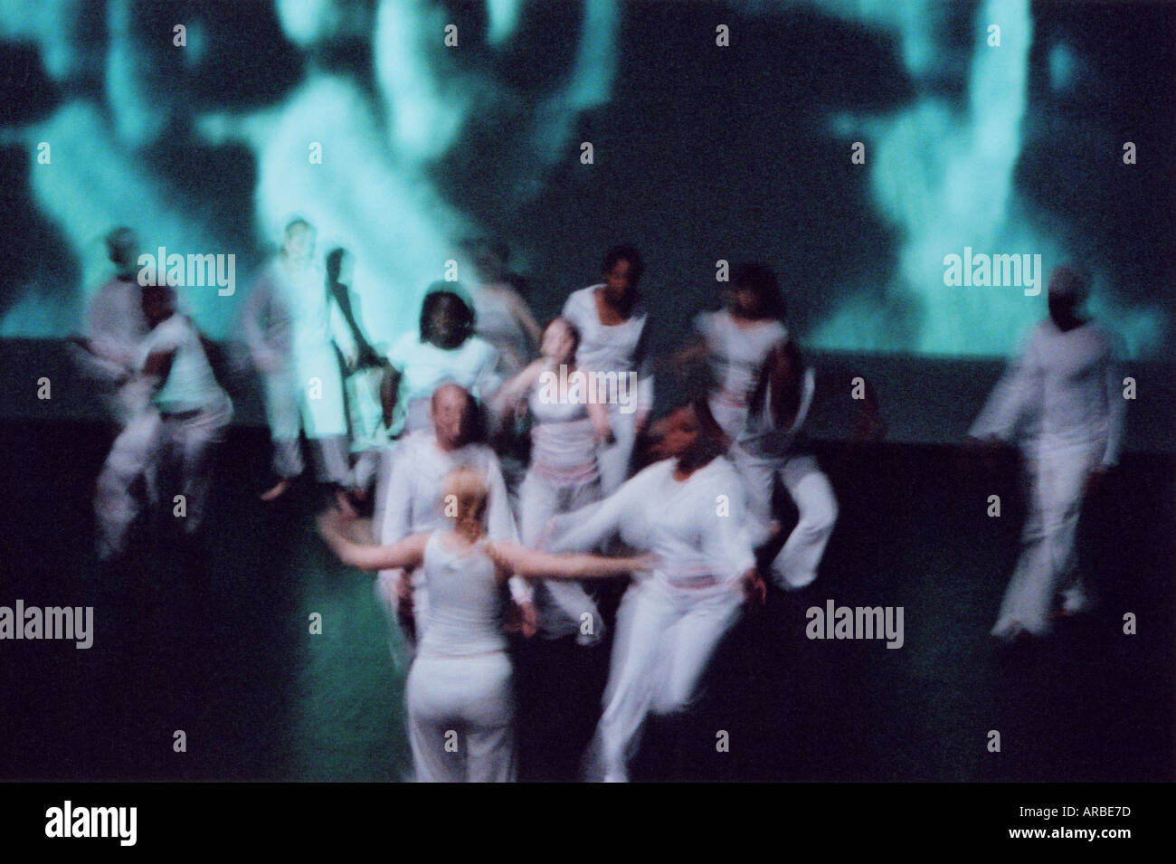 Dance troup hi-res stock photography and images - Alamy