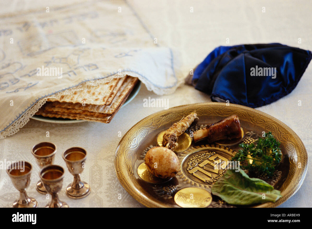 Passover Seder Plate Stock Photo - Alamy