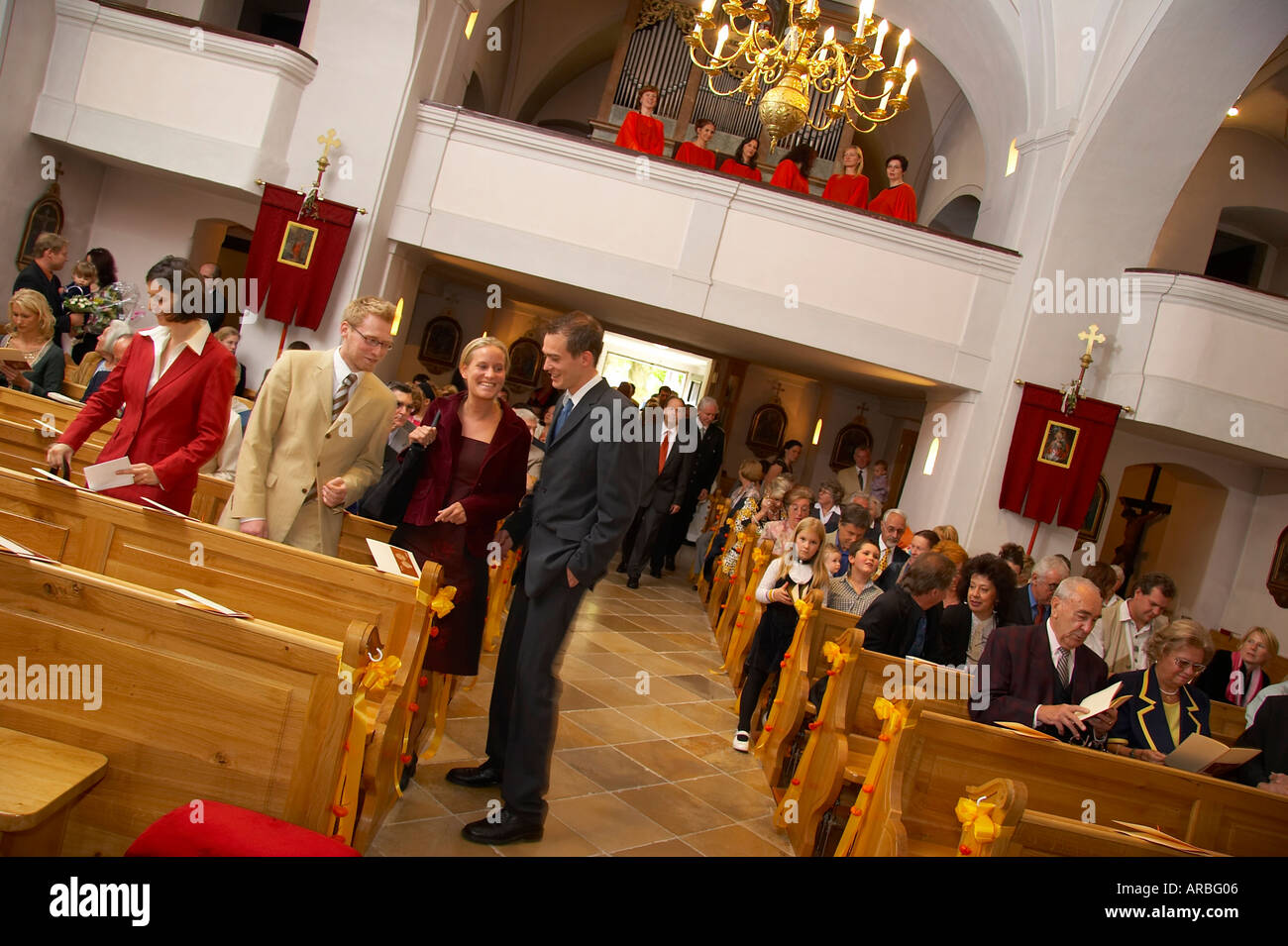 mass in church Stock Photo - Alamy