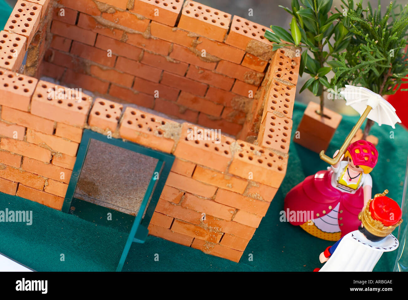 symbol for building a new home Stock Photo - Alamy