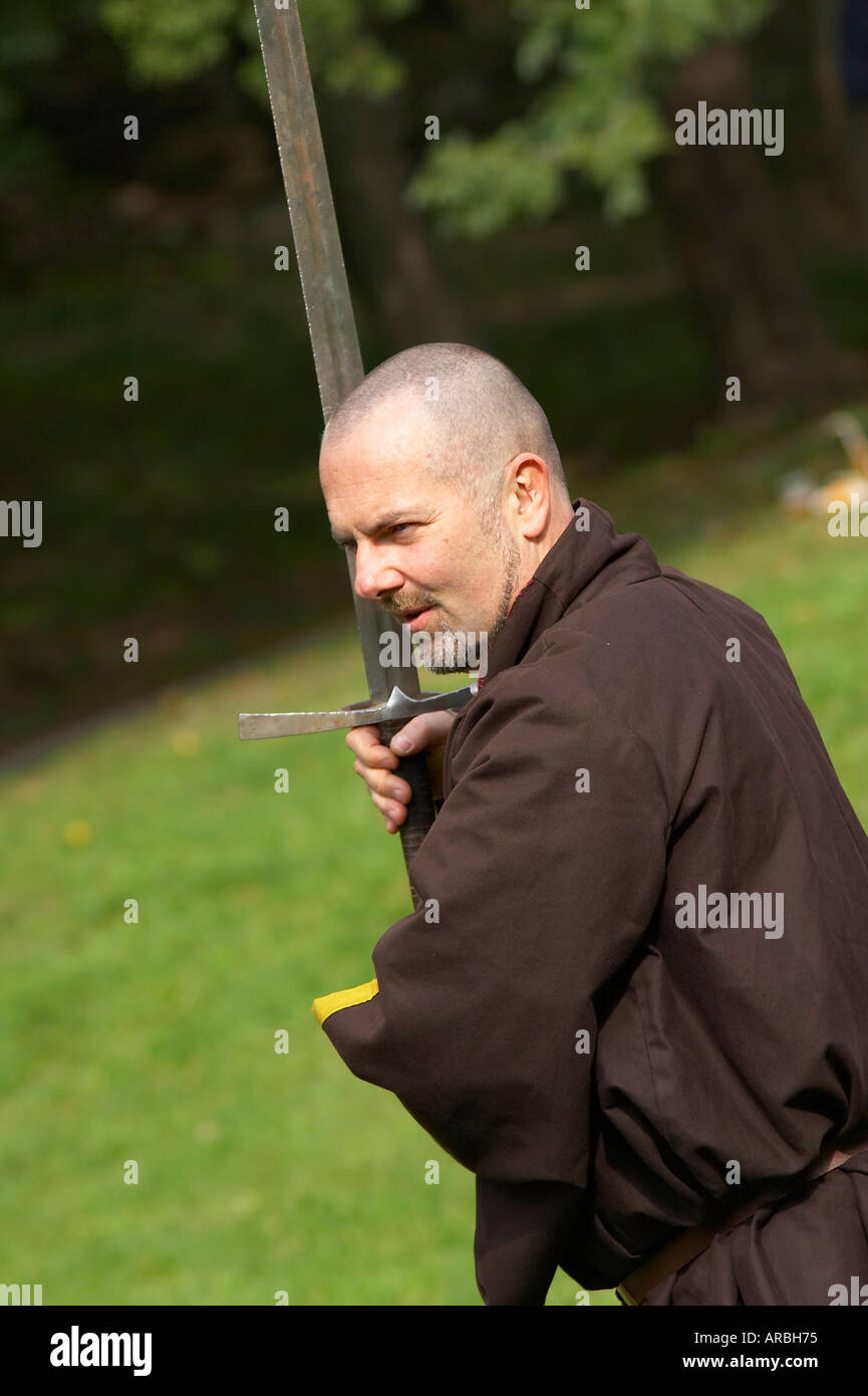 Medieval swordplay hi-res stock photography and images - Alamy