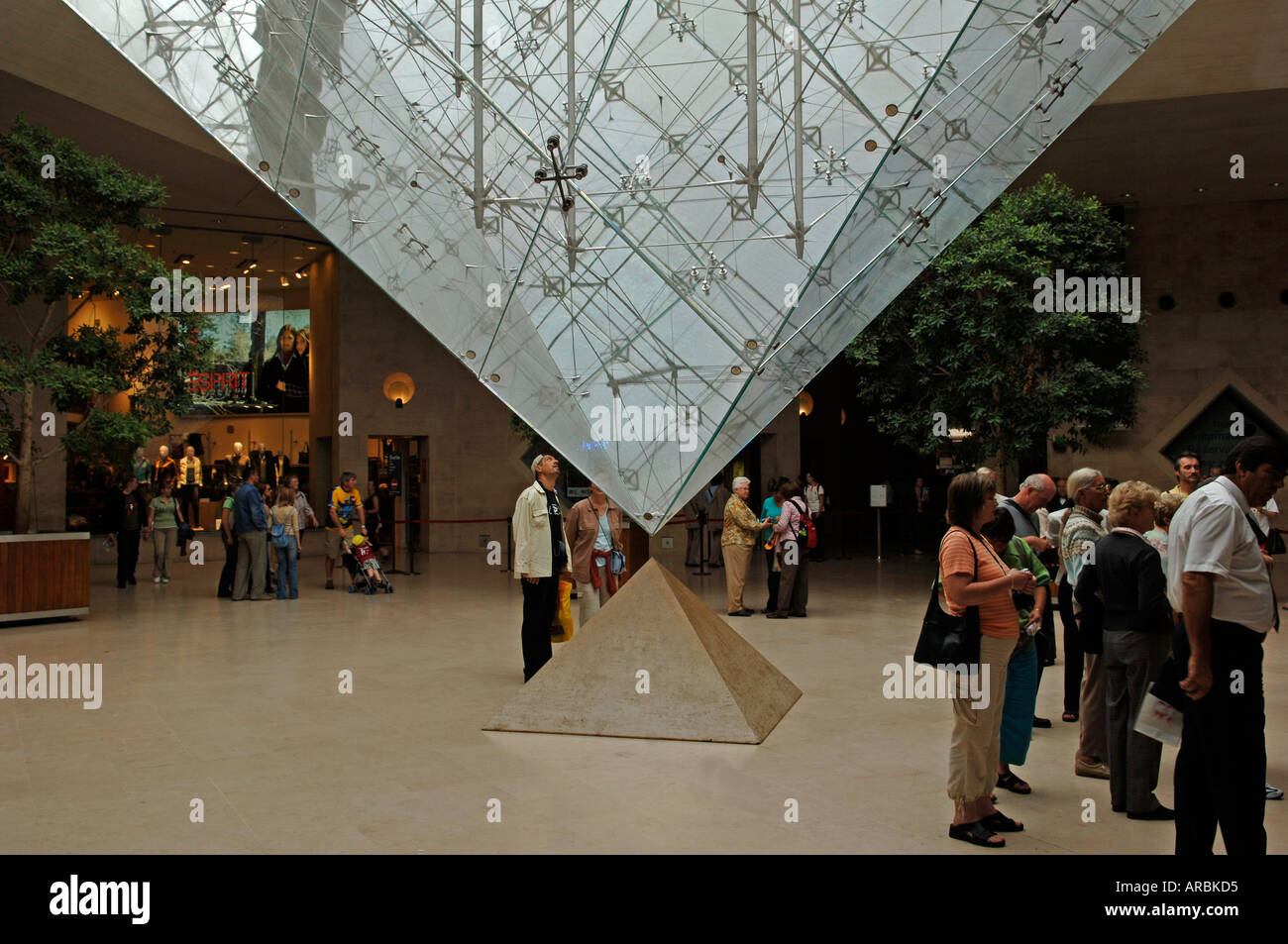 Musee du louvre inside of pyramid hi-res stock photography and images ...