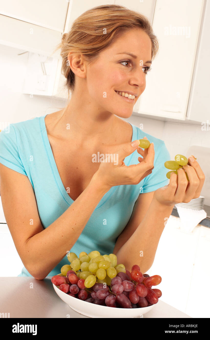 What S Eating My Grapes at Lucinda Mckellar blog