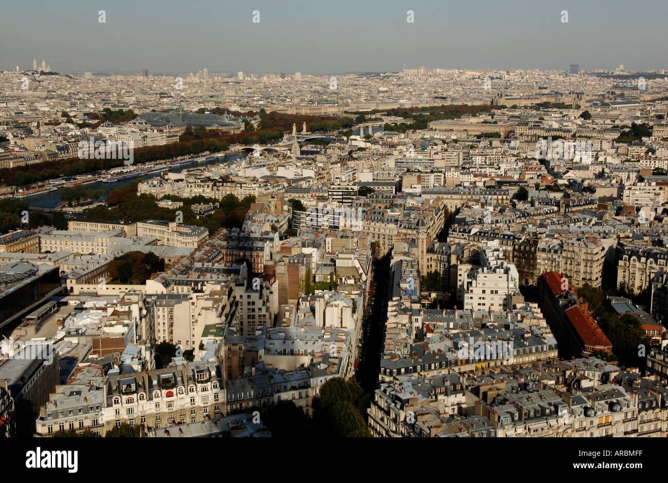Overhead view paris from eiffel hi-res stock photography and images - Alamy