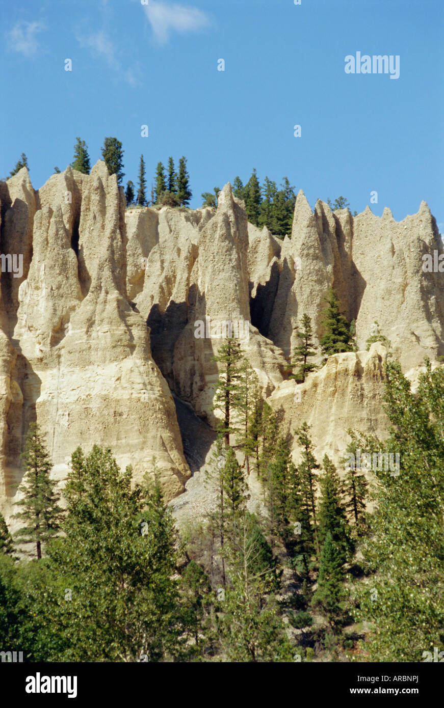Hoodoos in rocky mountains canada hi-res stock photography and images ...