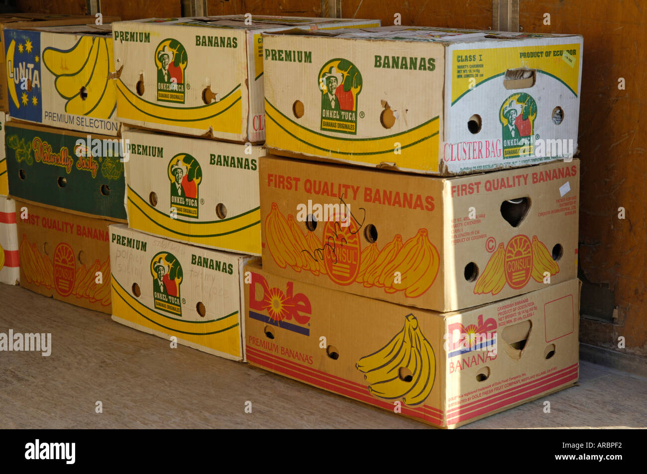 Storage box banana hi-res stock photography and images - Alamy