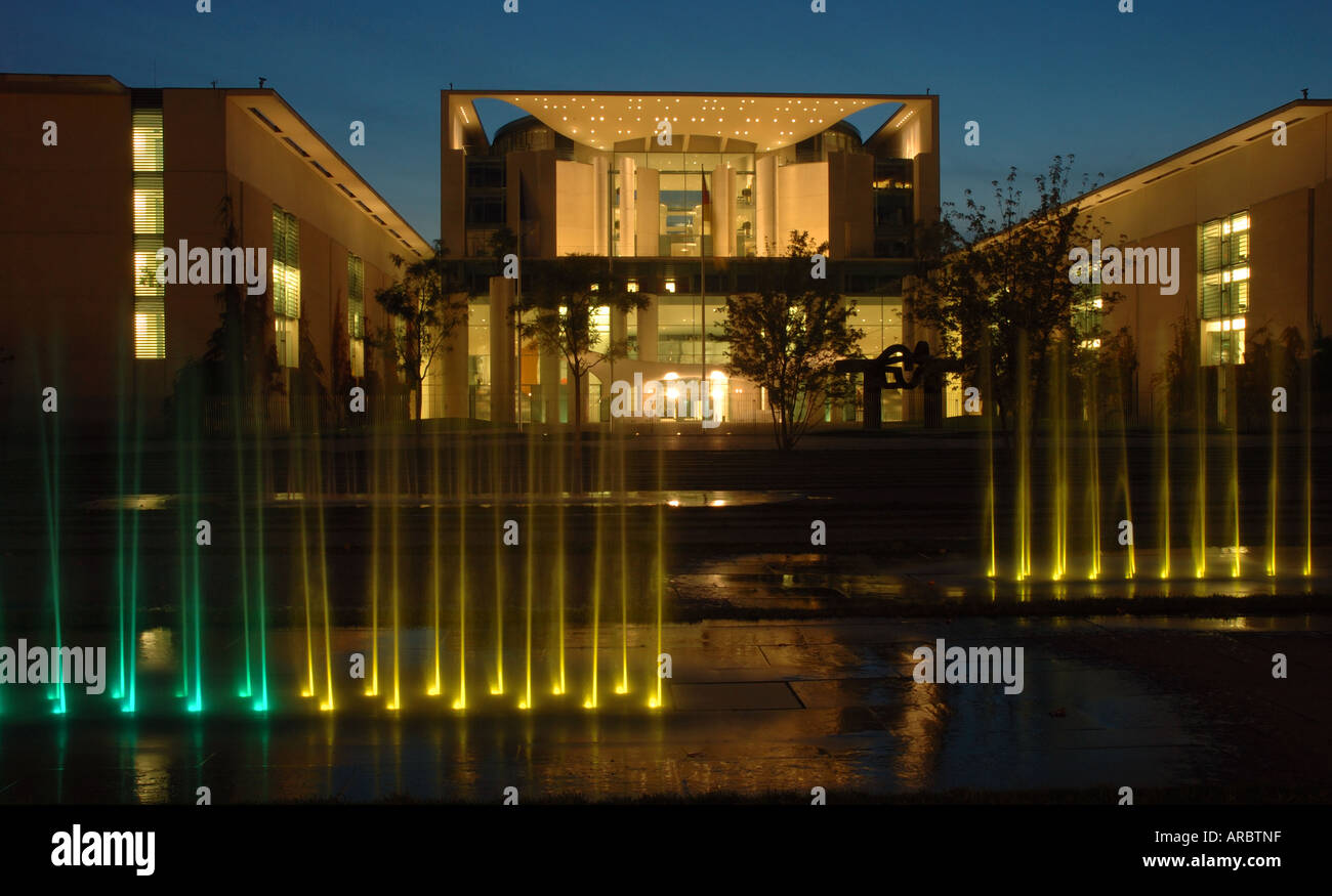 German federal chancellery government hi-res stock photography and ...