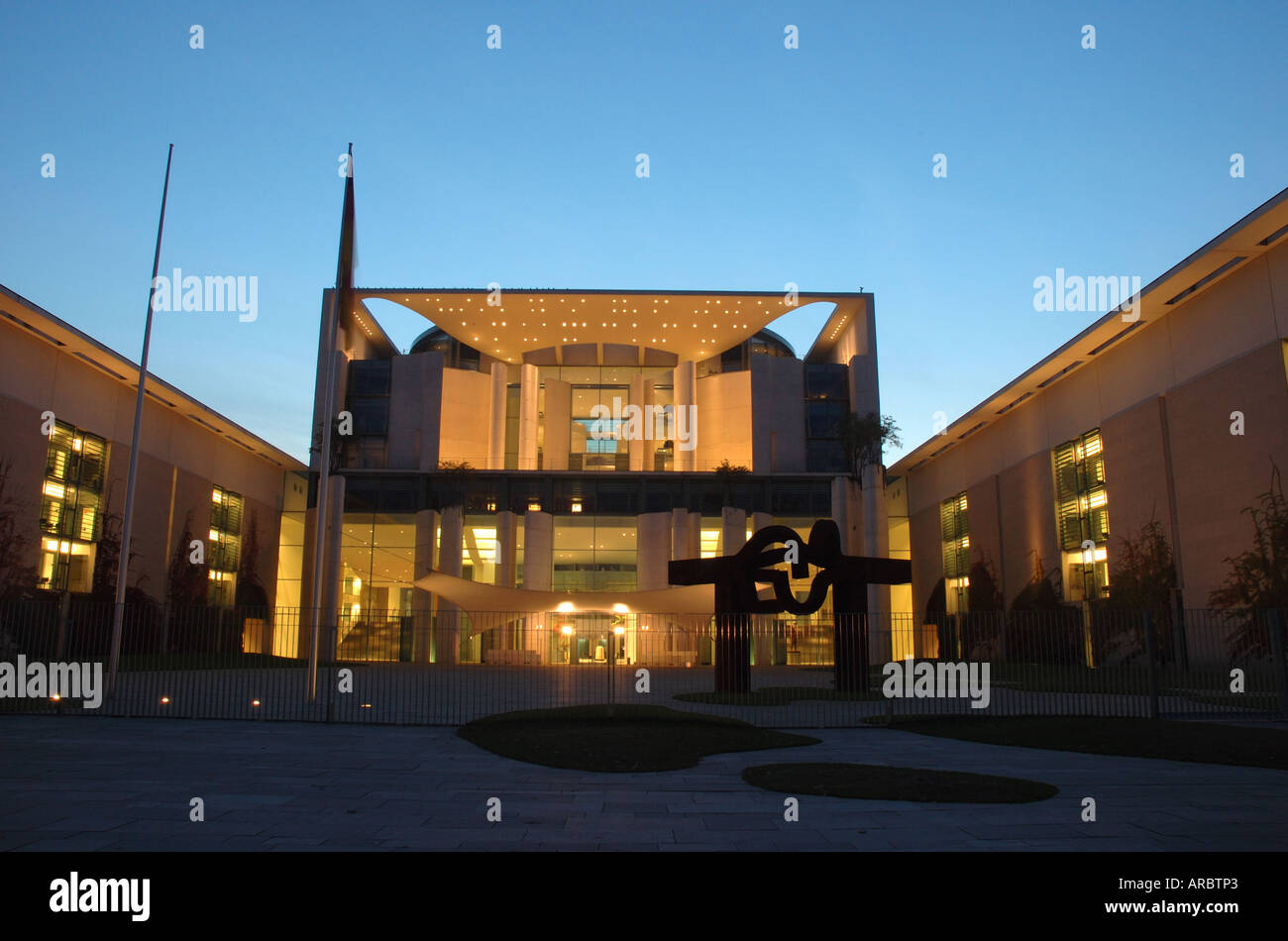 German federal chancellery government hi-res stock photography and ...