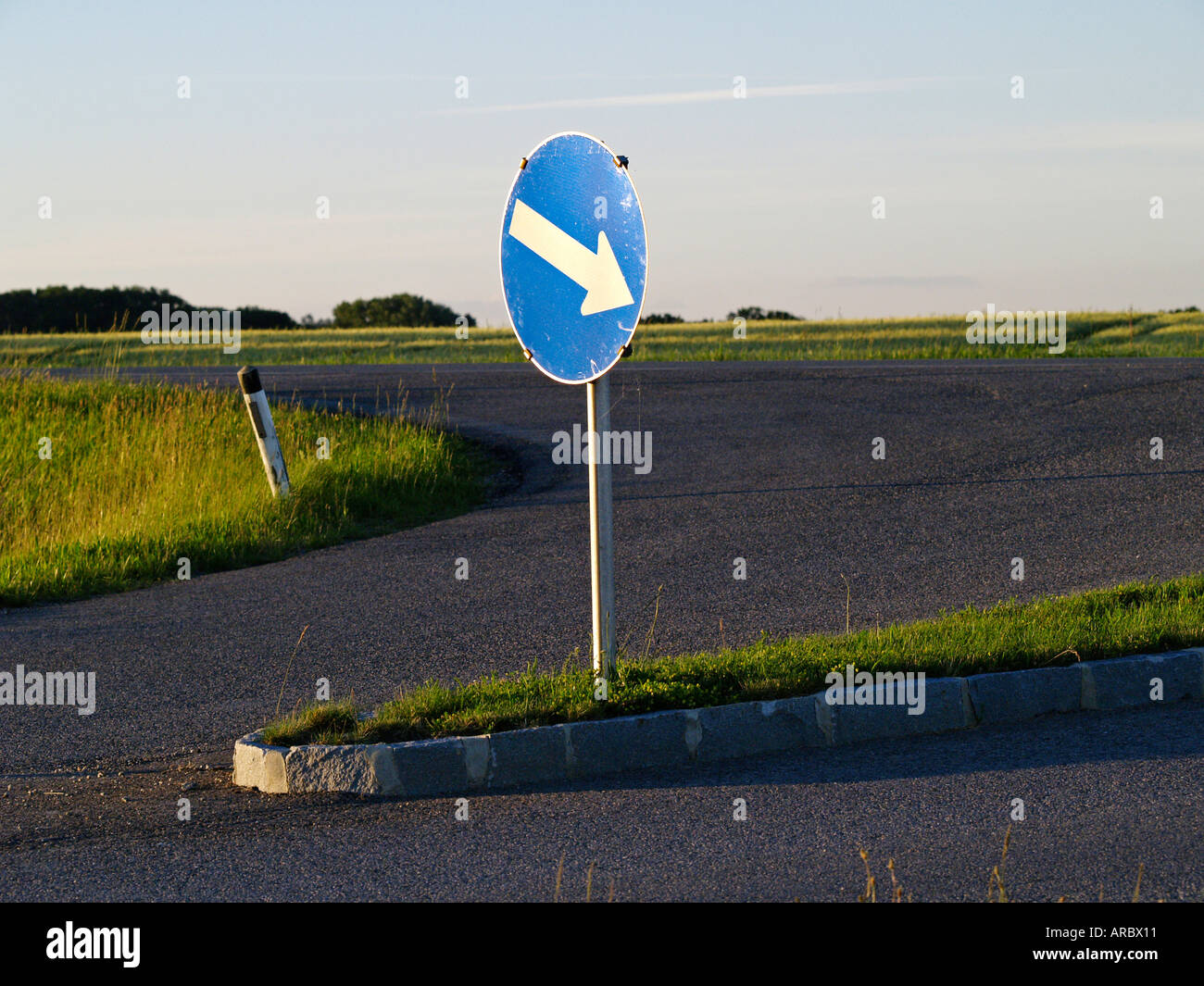 traffic sign, arrow, keep right Stock Photo - Alamy