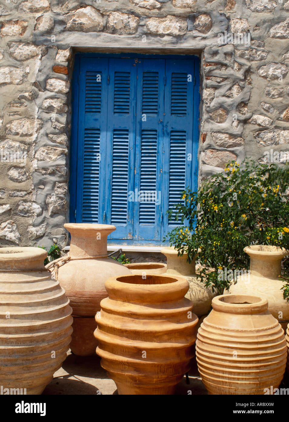 Greek urns hi-res stock photography and images - Alamy