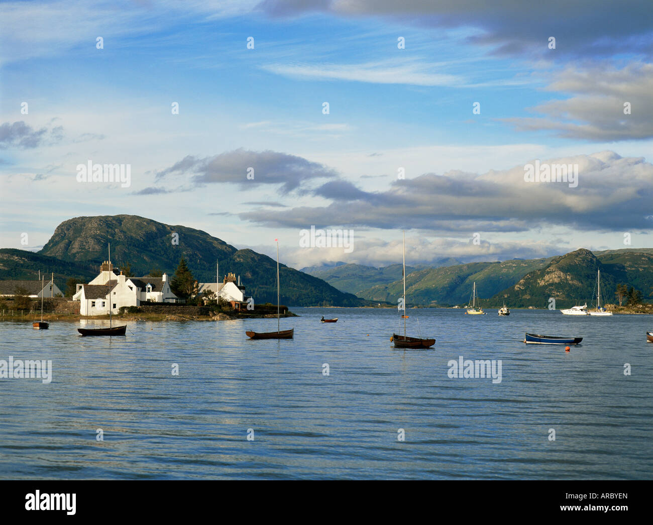 Plockton harbour hi-res stock photography and images - Alamy