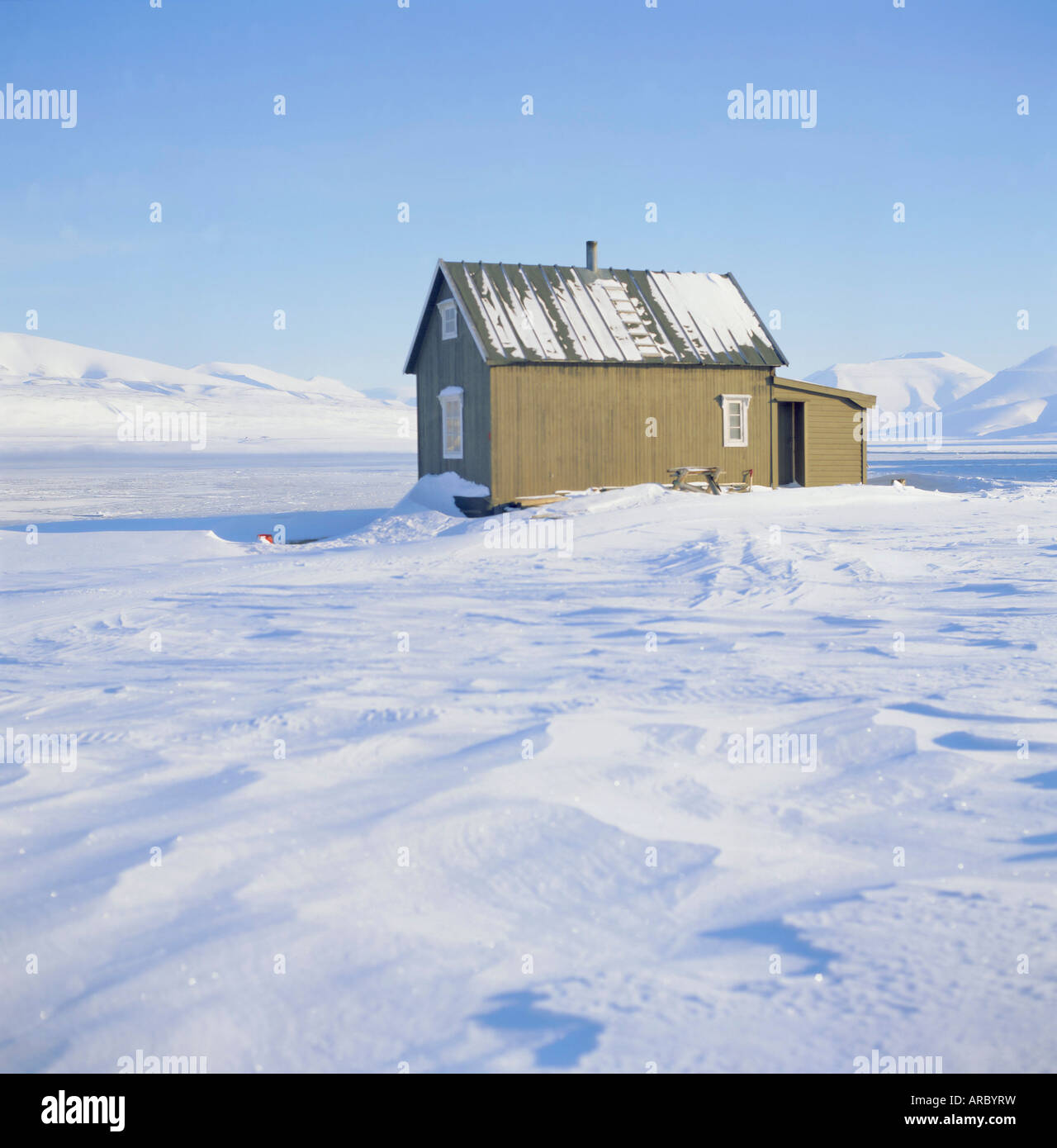 Trappers hut hi-res stock photography and images - Alamy