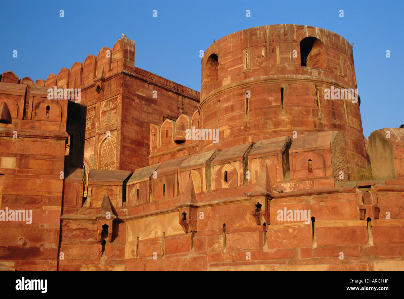 The Red Fort, built by the Moghul emperor Akbar, Agra, Uttar Pradesh ...