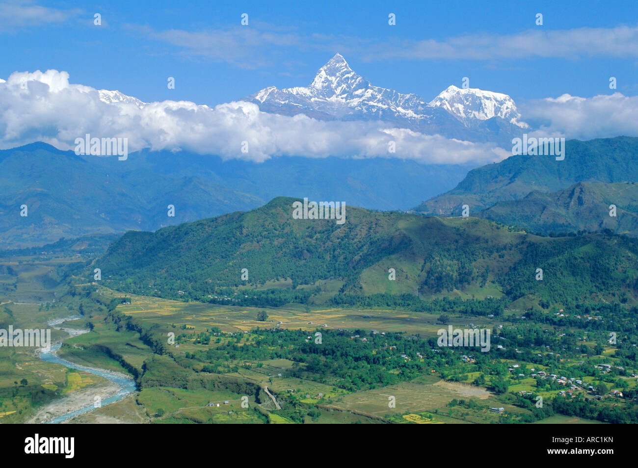 Fishtail mt hi-res stock photography and images - Alamy
