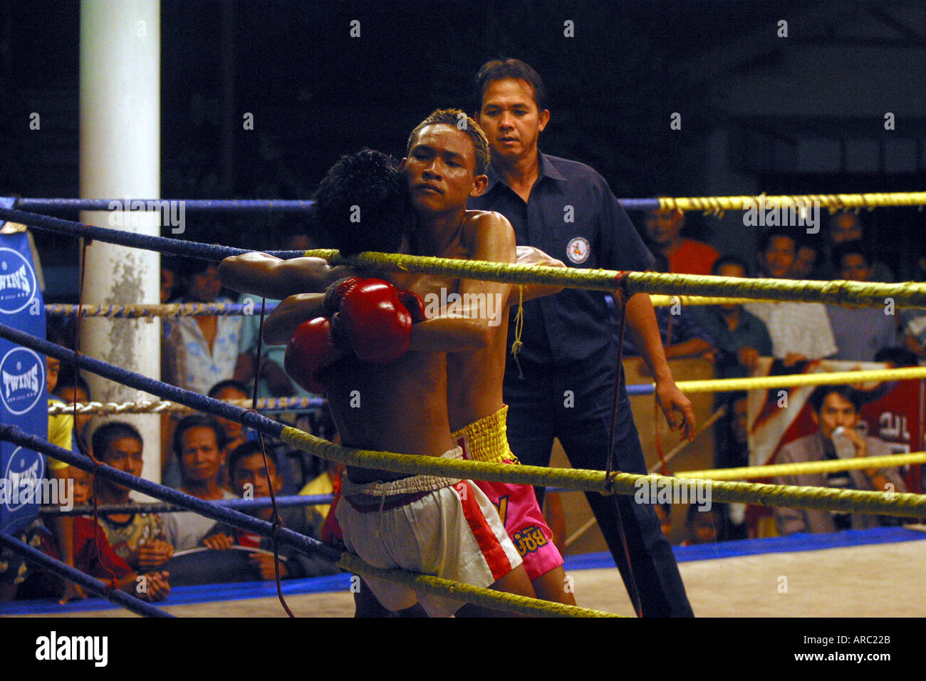 Kick boxing at a bangkok thailand event Stock Photo - Alamy